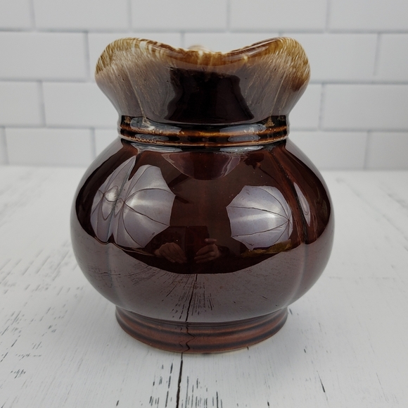 Mccoy | Accents | Vtg Mccoy Pottery 7528 Brown Drip Glazed Pitcher ...